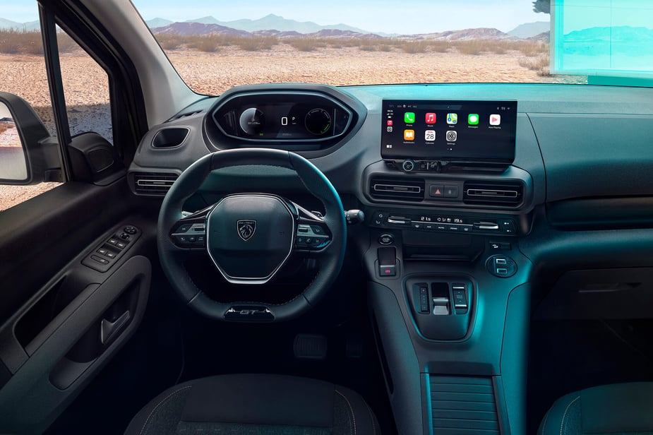 プジョー・ブランド 新型「Peugeot Rifter」を発売 | Stellantis ジャパン株式会社