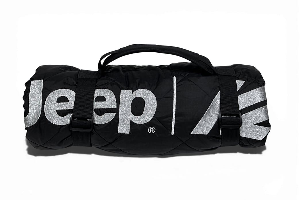 ジープ 限定車 「Jeep® Wrangler Snow Trace」を発売 | Stellantis ジャパン株式会社